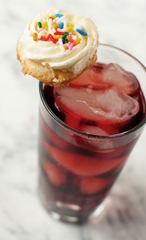 Red Velvet Vodka Fizz