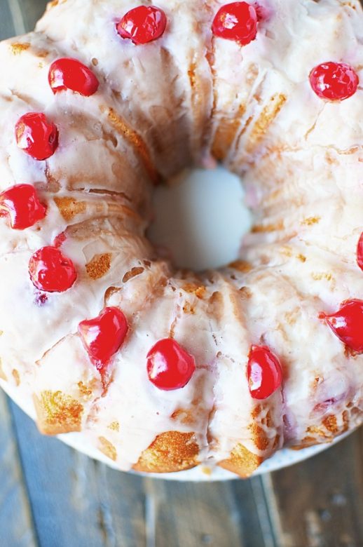 Vanilla Cola Float Pound Cake - Sweet ReciPEAs