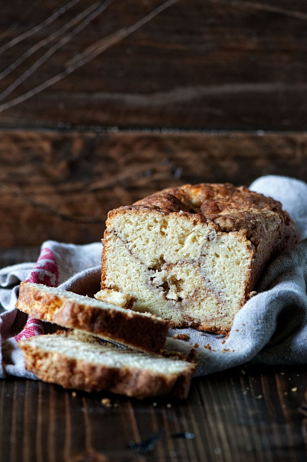 Snickerdoodle Marble Bread with Crunchy Cookie Top