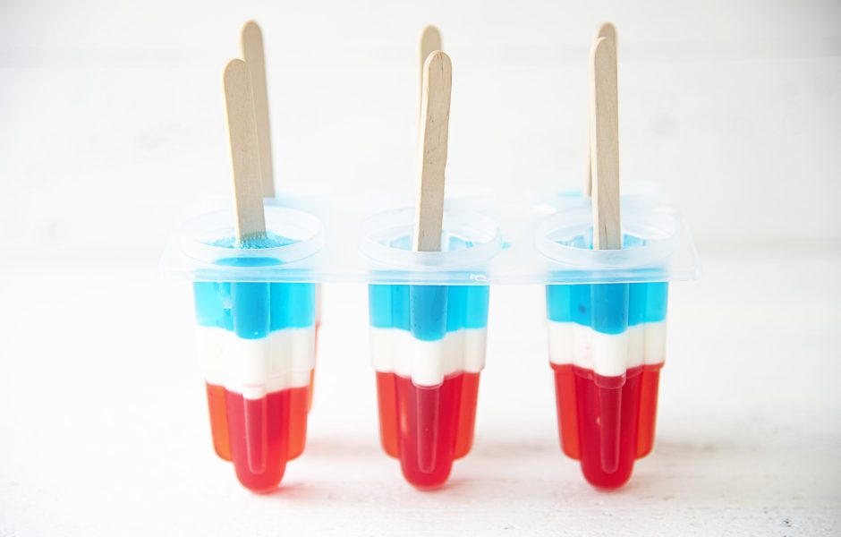 Bomb Pop Jelly Shots - Sweet ReciPEAs