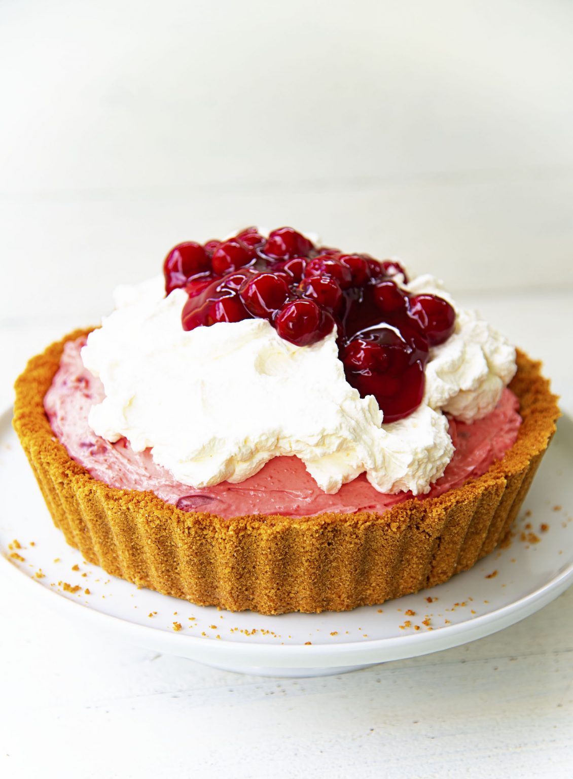 Cherry Cheesecake Jello Pie with Graham Cracker Crust