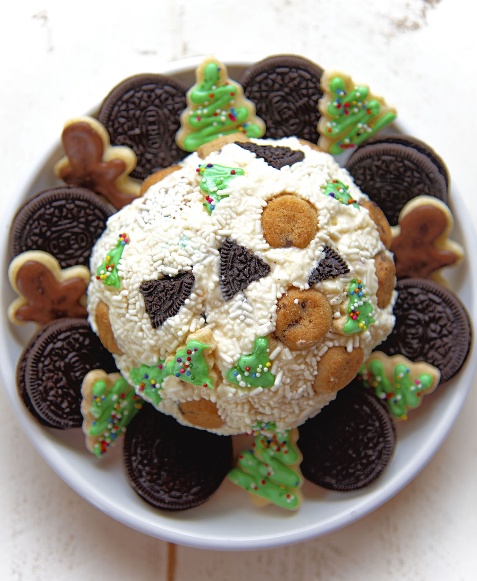 Santa's Cookies Cheesecake Cheeseball with Malted Milk