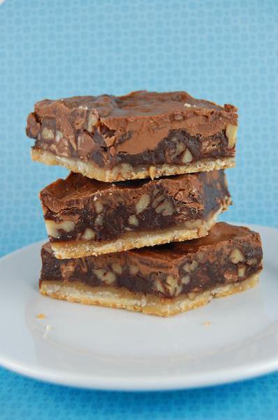 Chocolate Pecan Diamond Bars - Sweet ReciPEAs