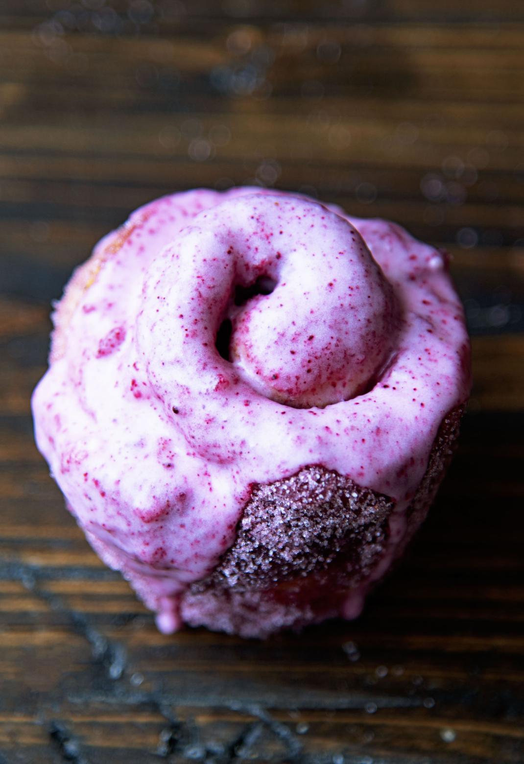 Kir Royale Sugar Buns - Sweet ReciPEAs