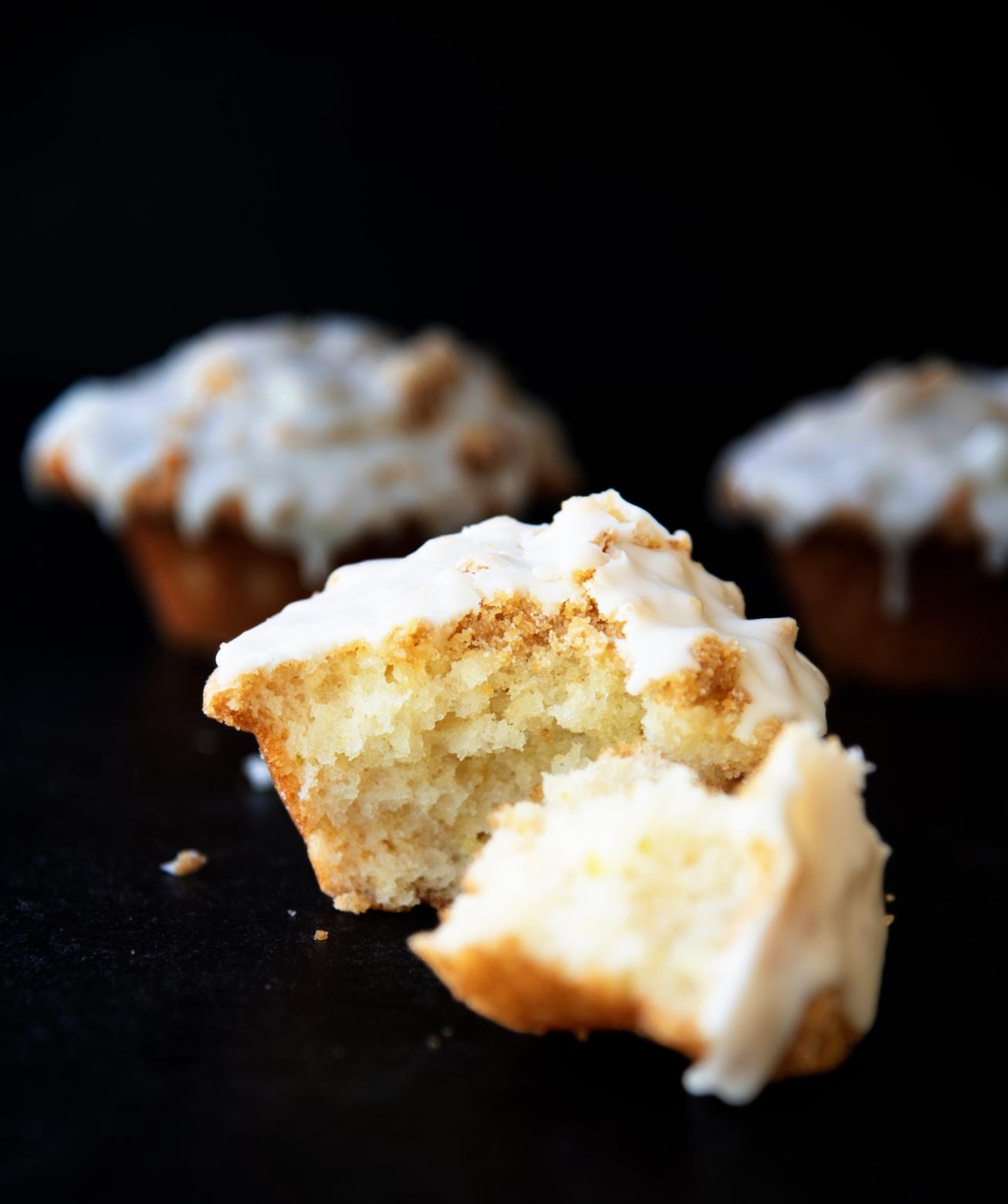 Key Lime Crumb Muffins - Sweet ReciPEAs