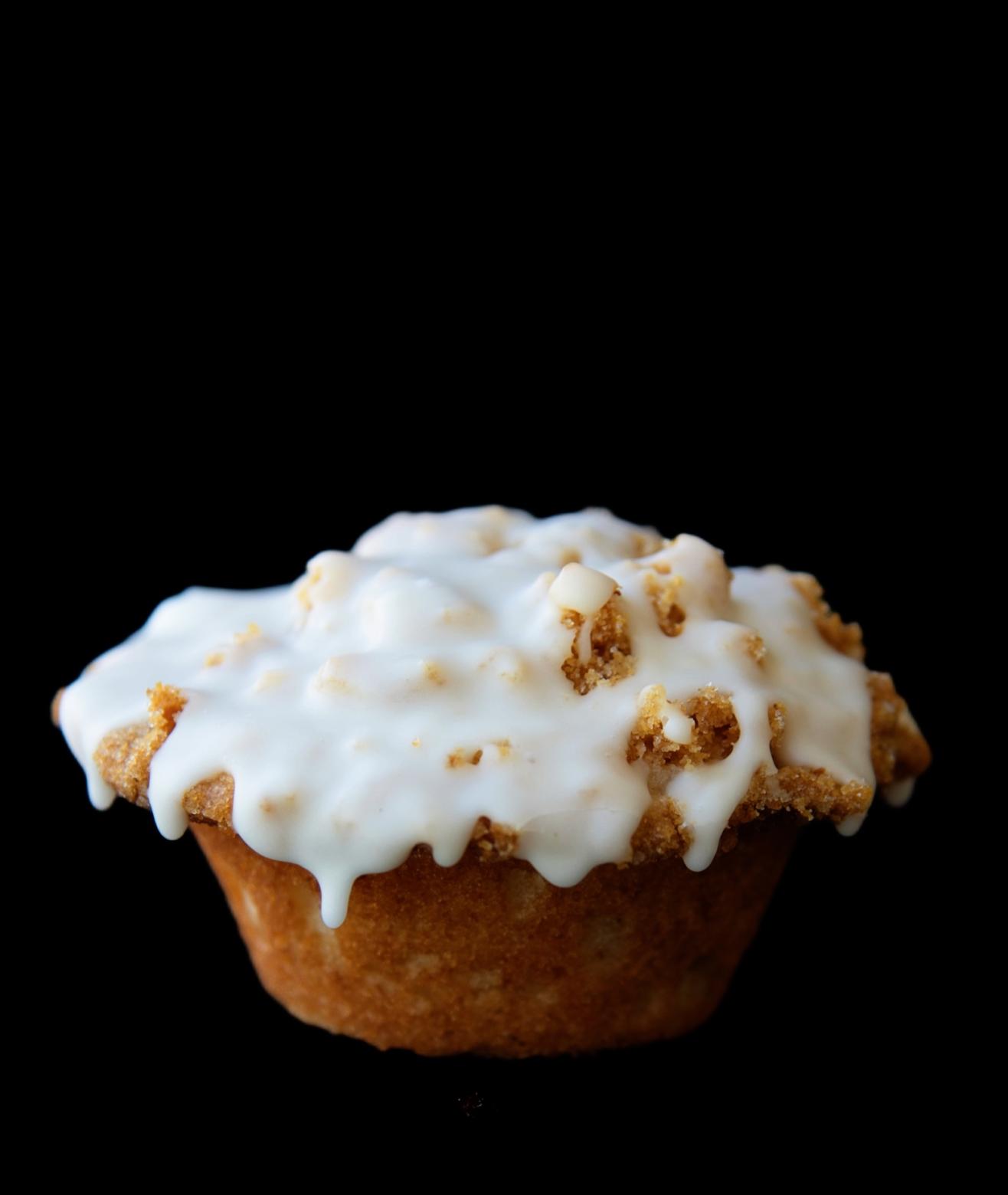 Key Lime Crumb Muffins - Sweet ReciPEAs