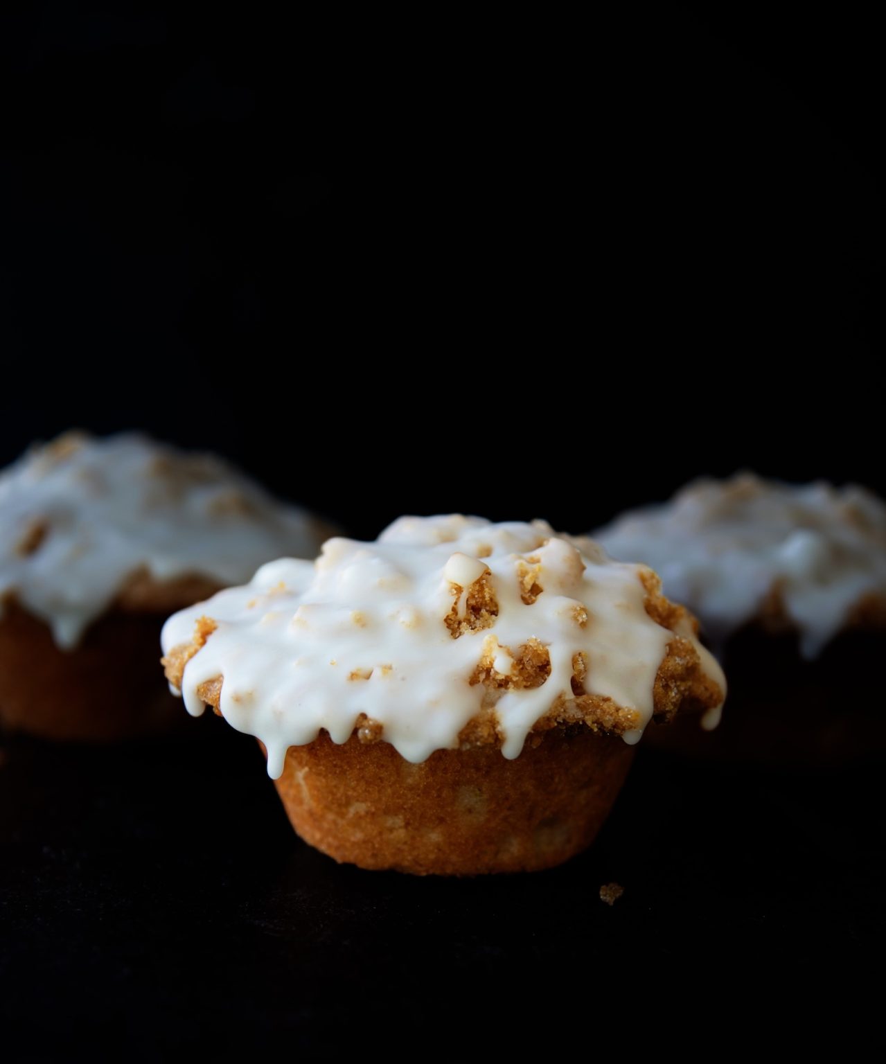 Key Lime Crumb Muffins - Sweet ReciPEAs