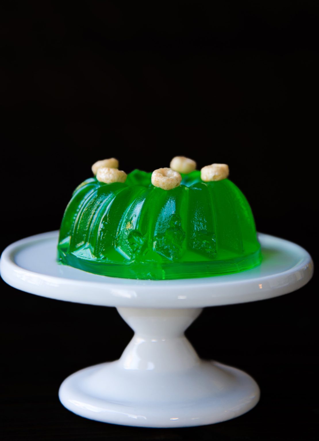 Aunt Bethany's Jello Mold Jello Shots - Sweet ReciPEAs